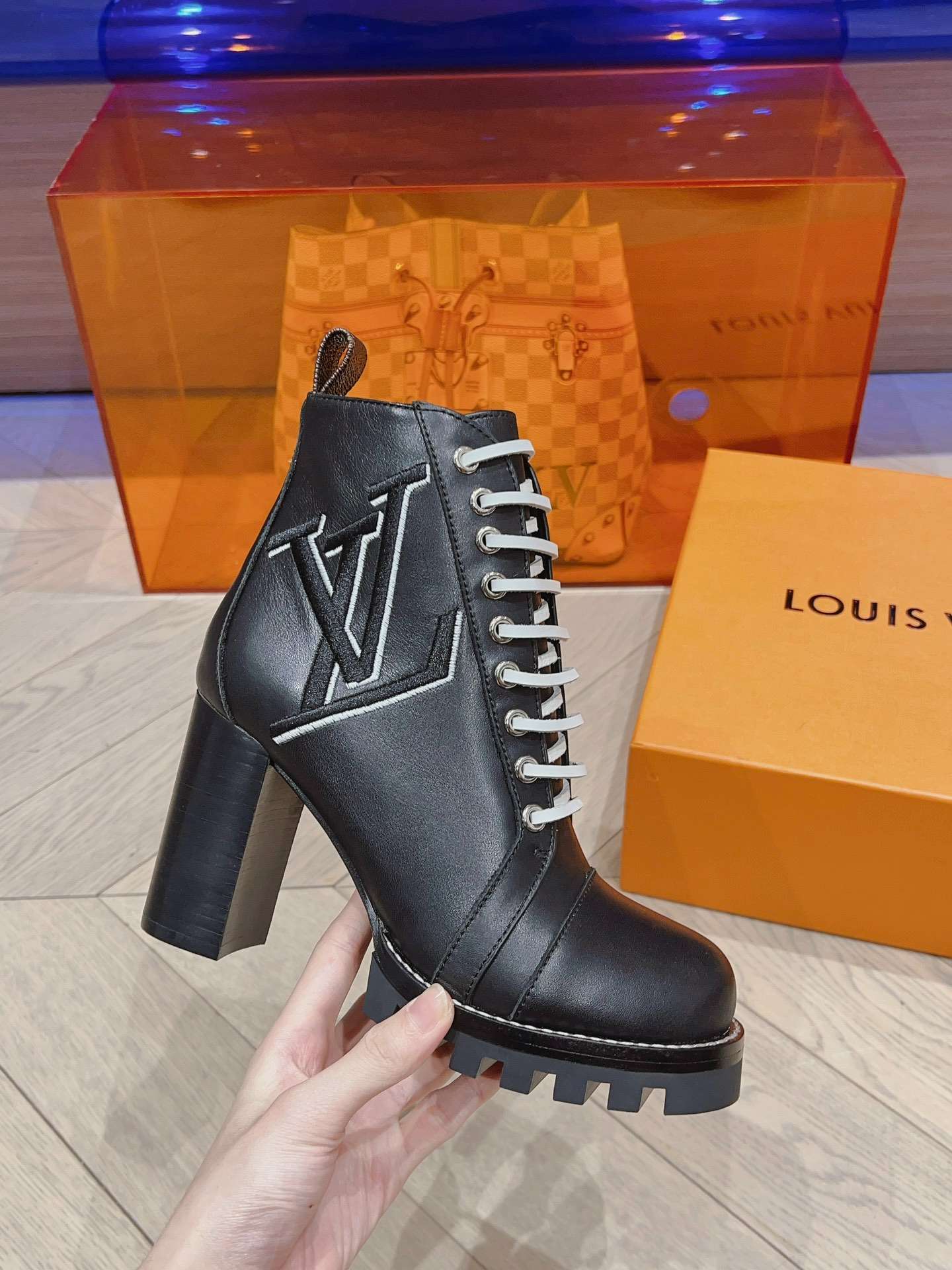 Louis Vuitton Logo Star Trail Boot Black For Women - Temafes - The best ...