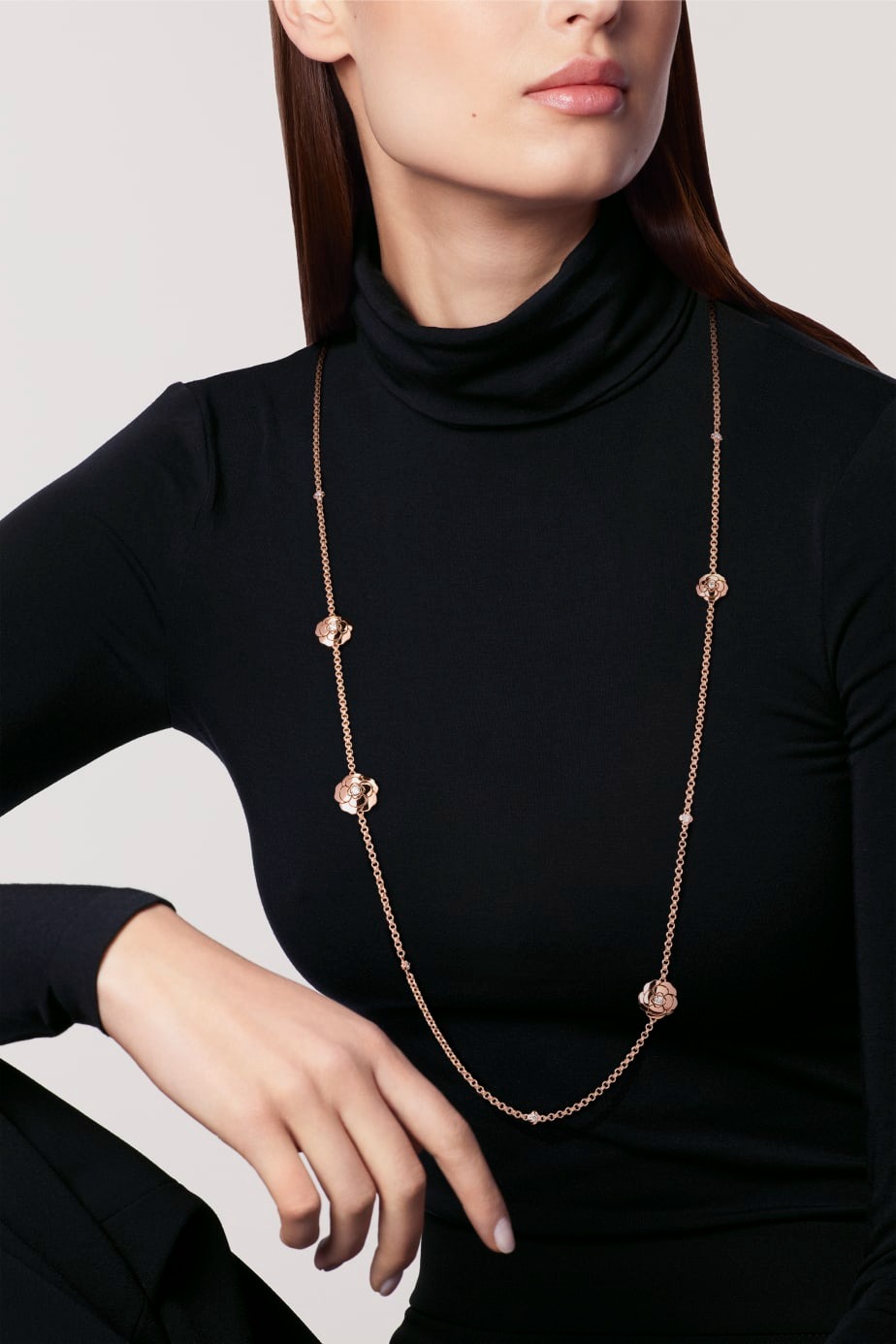 Chanel Les Infinis De Camélia Necklace Rose Gold For Women J11877 ...