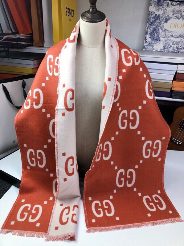 Gucci Wool Silk Jacquard Monogram Red/ White Scarf 180cm/71in - TemafesUS